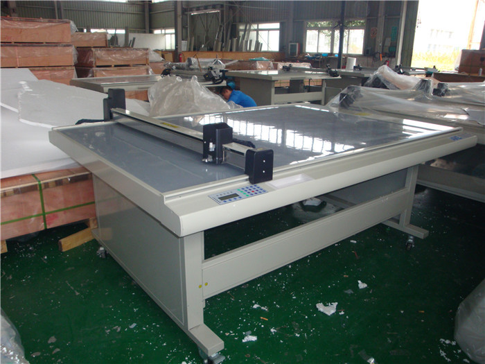 Fully Automatic Flatbed Cutter Plotter / Board Cutter Machine With ...