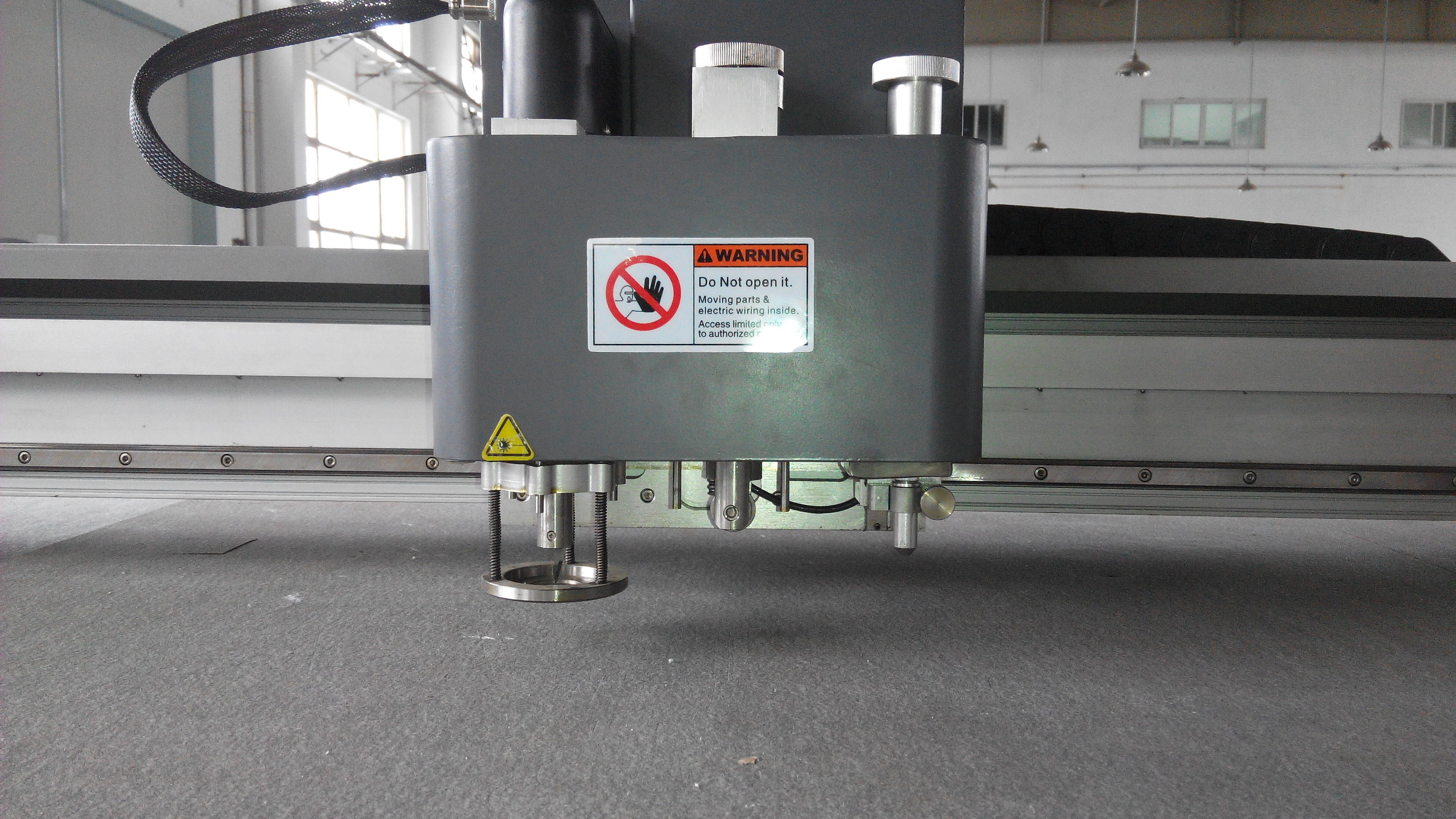 Servo Motor Paper Box Cutting Machine / Cardboard Cutter Machine For ...