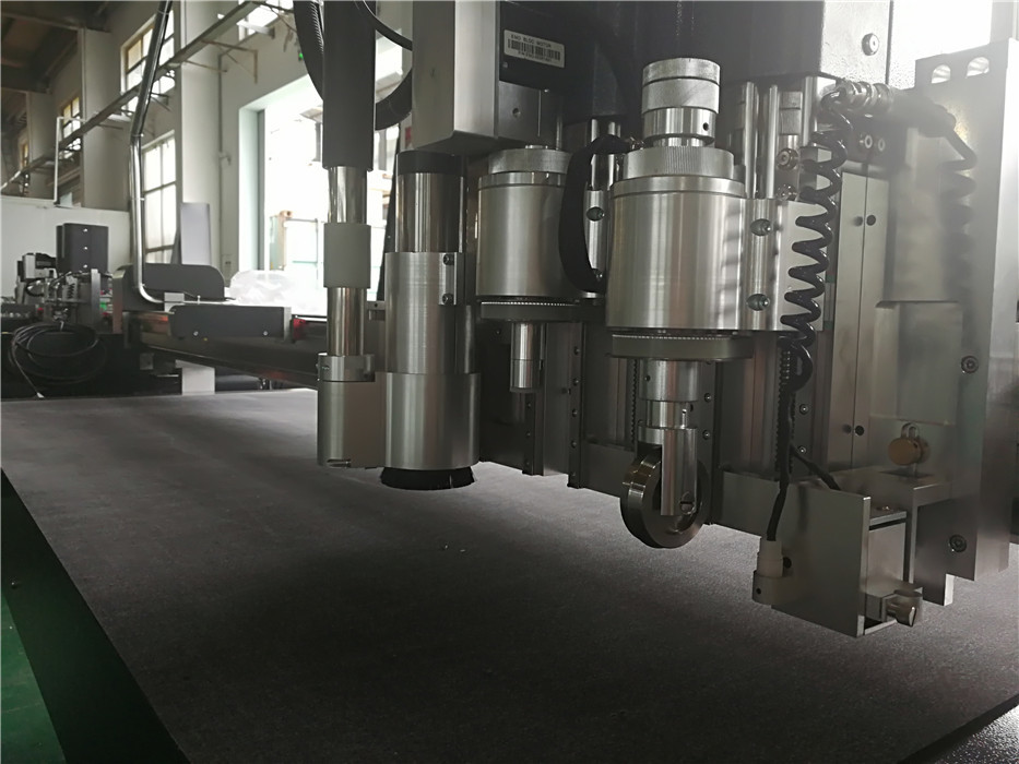 Plastic Board Digital Acrylic Sheet Cutting Machine / Canvas Cutting ...